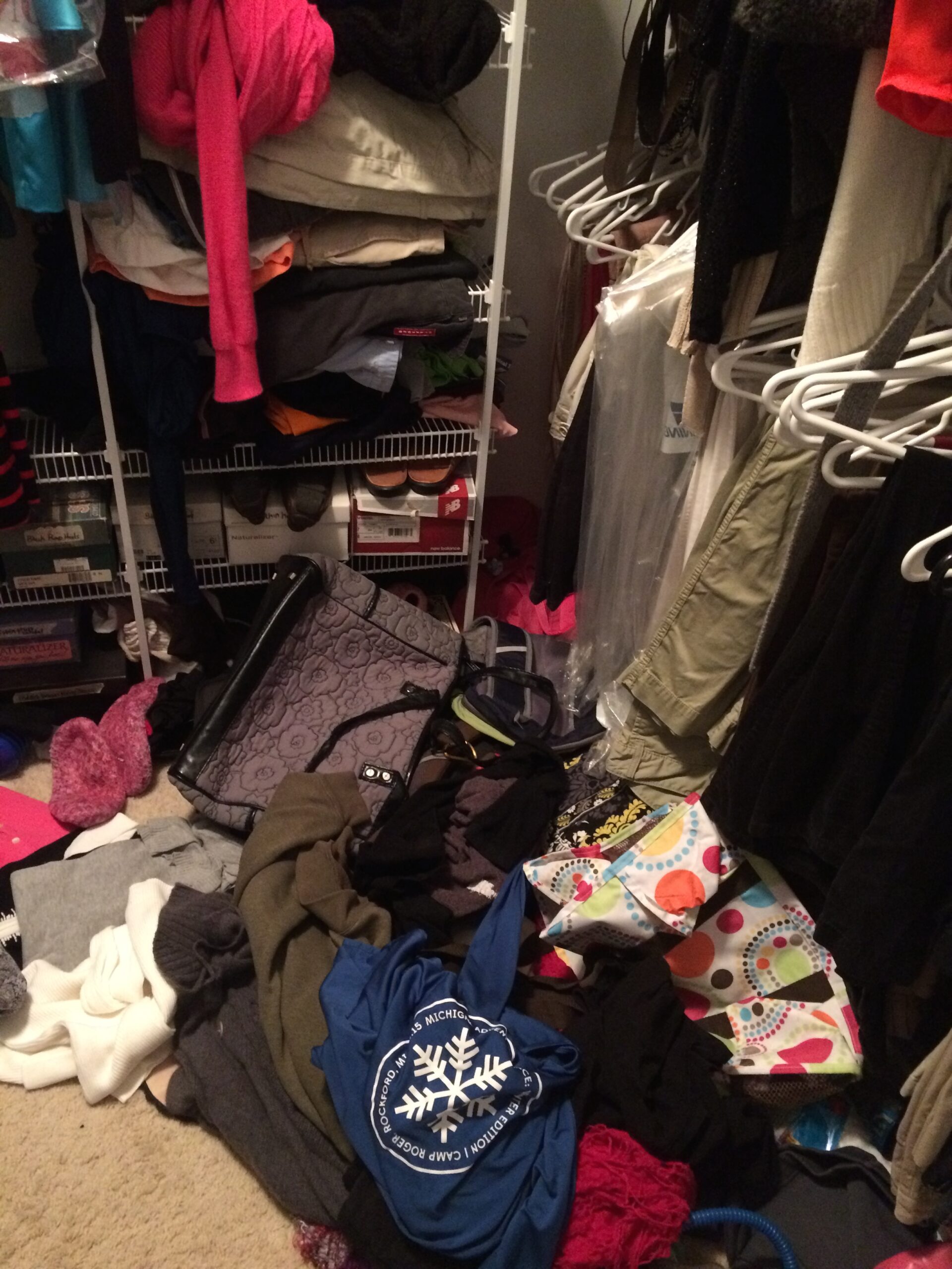 5 Simple Steps For Taming the Clutter in Your Closet