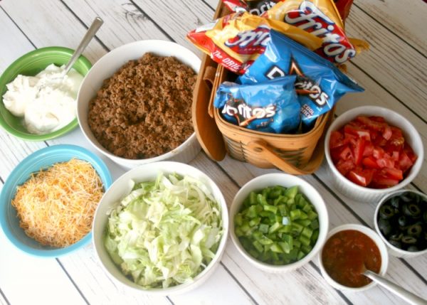 Tailgating Foods Made Easy {+ a simple tailgating recipe!}